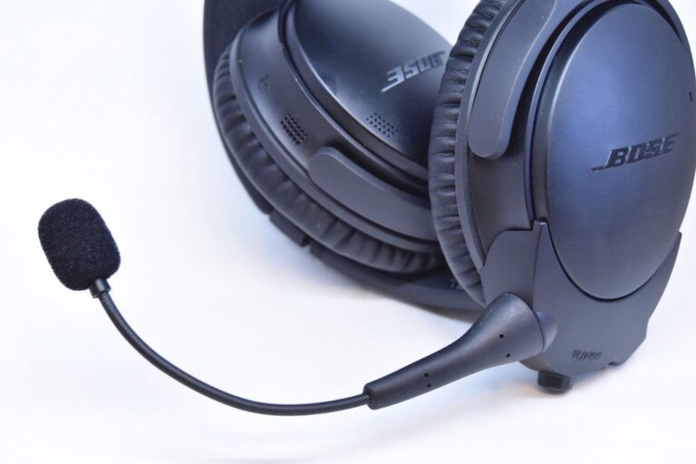 Do Bose Headphones have a Mic? | Pro Guide