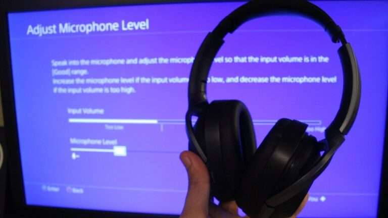 How to Activate Mic on Skullcandy Headphones